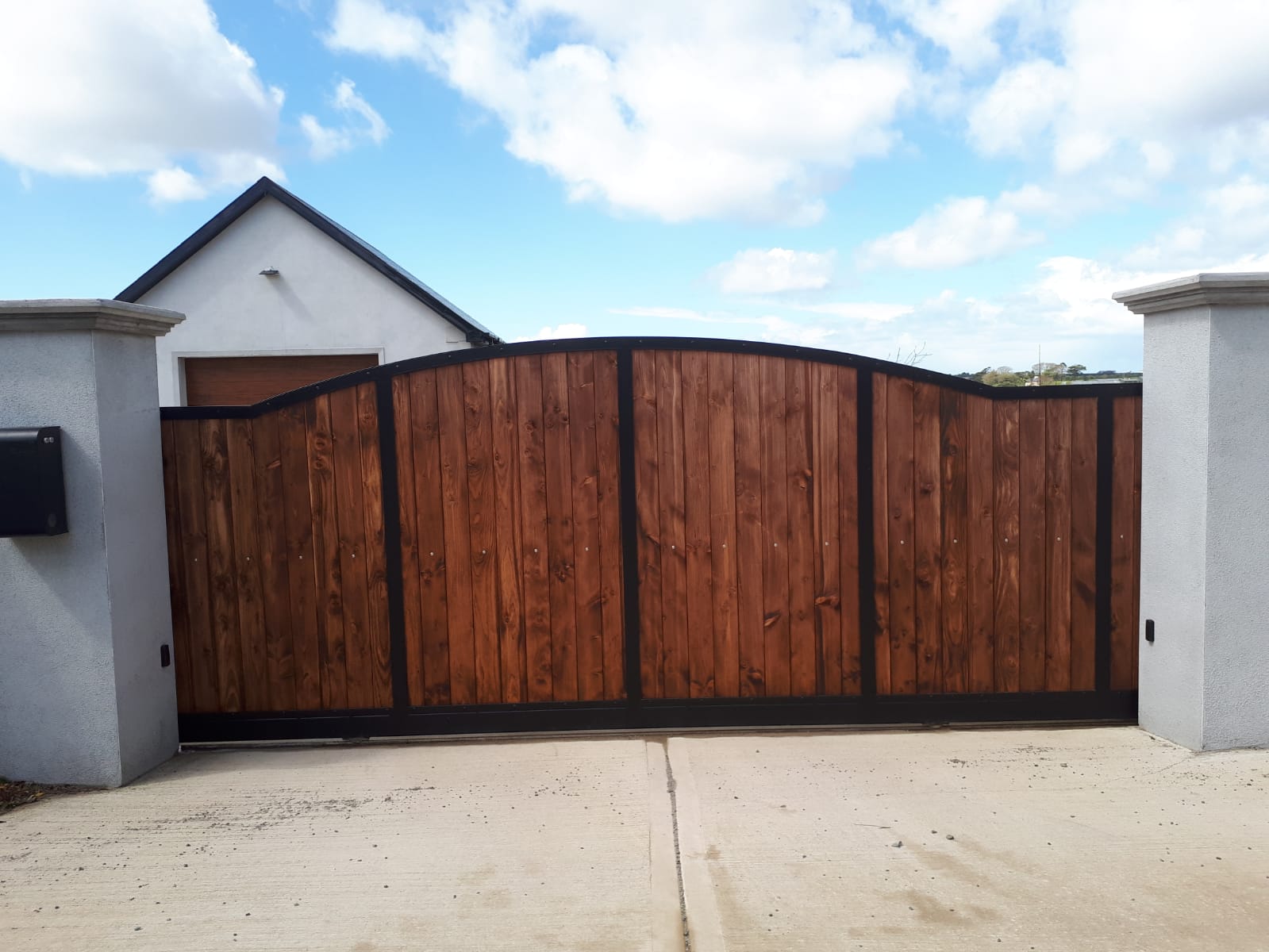 Wooden & Metal Gate Designs | Peter Waters Engineering