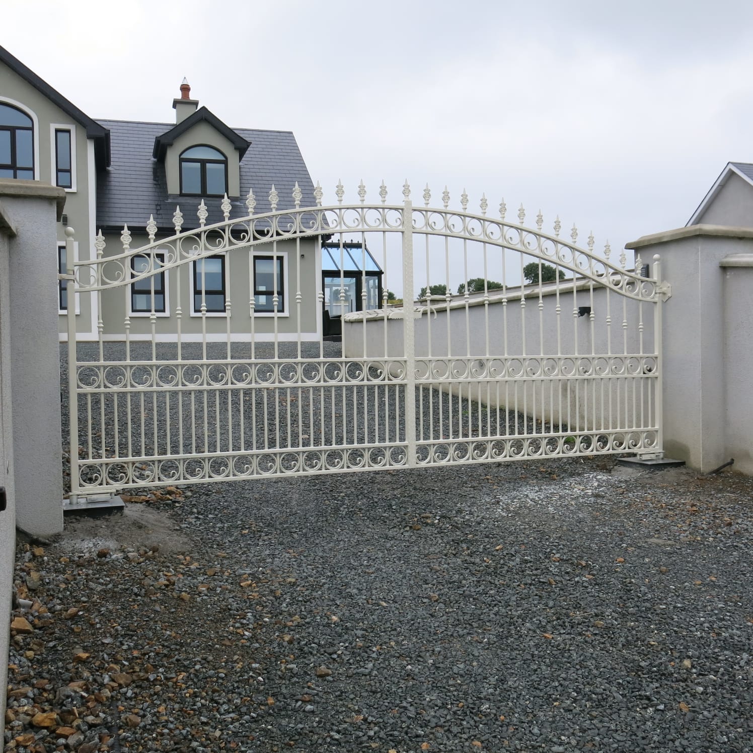 Traditional Gate Designs | Peter Waters Engineering